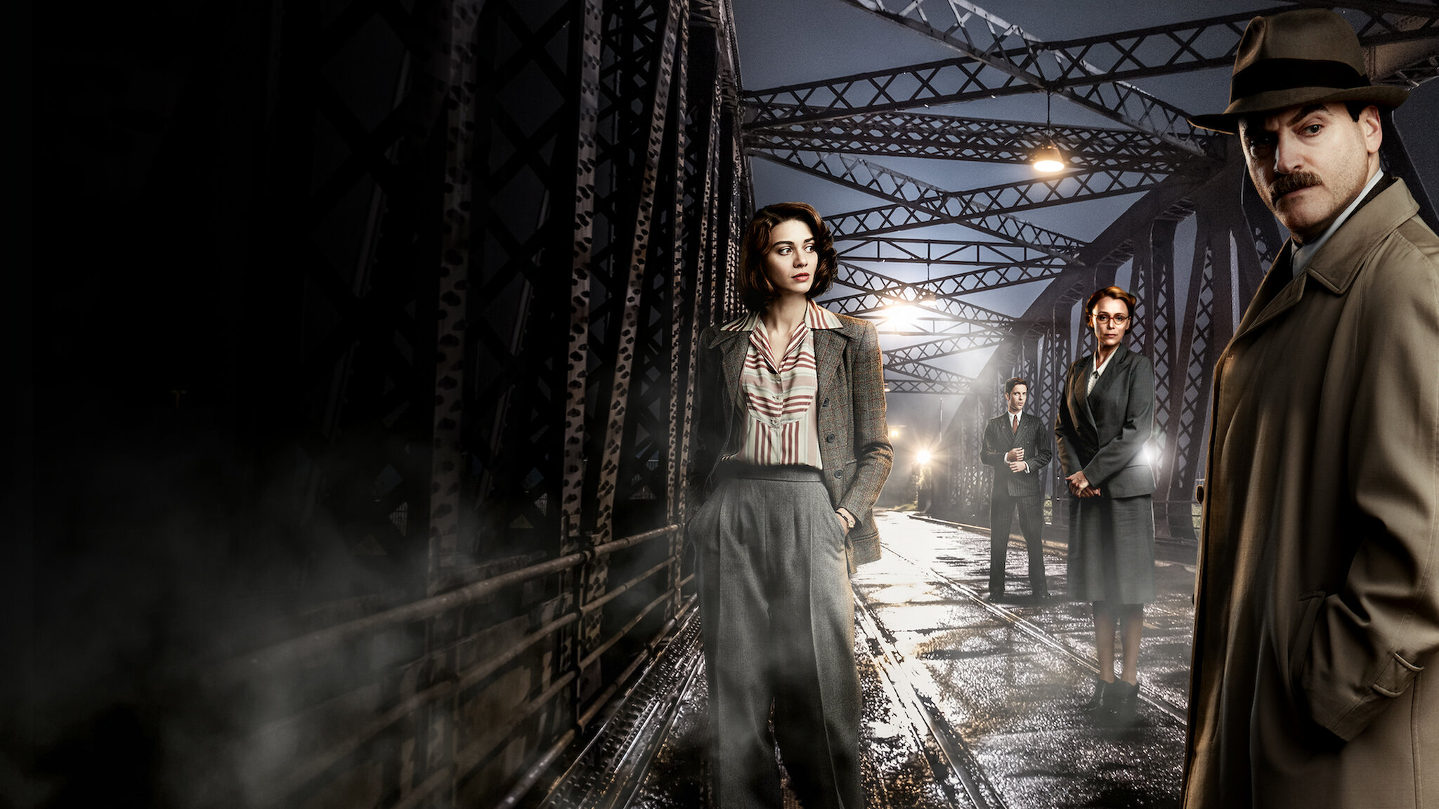 Watch Traitors | Netflix Official Site